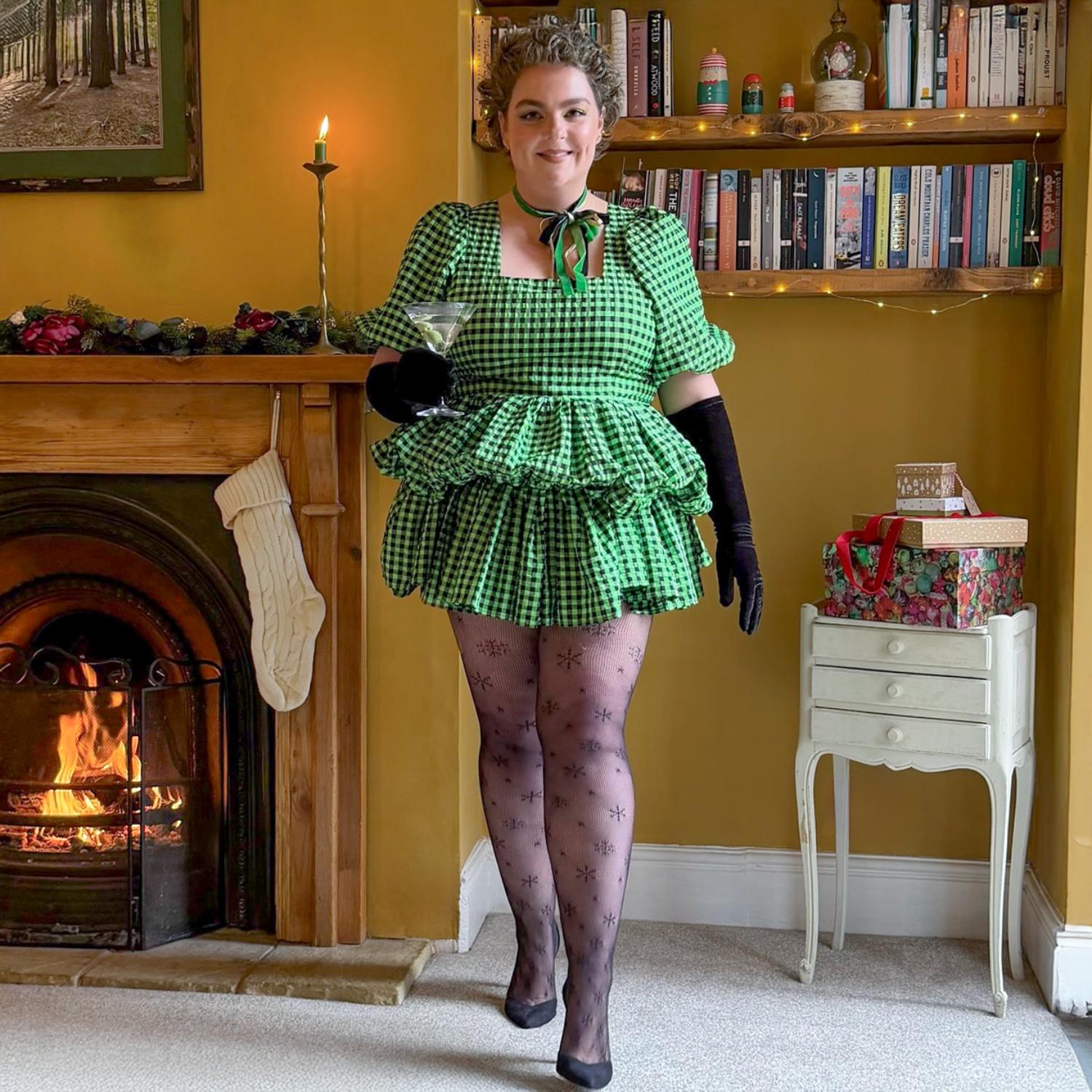 Ice Queen | Fishnet Snowflake Festive Tights | Snag